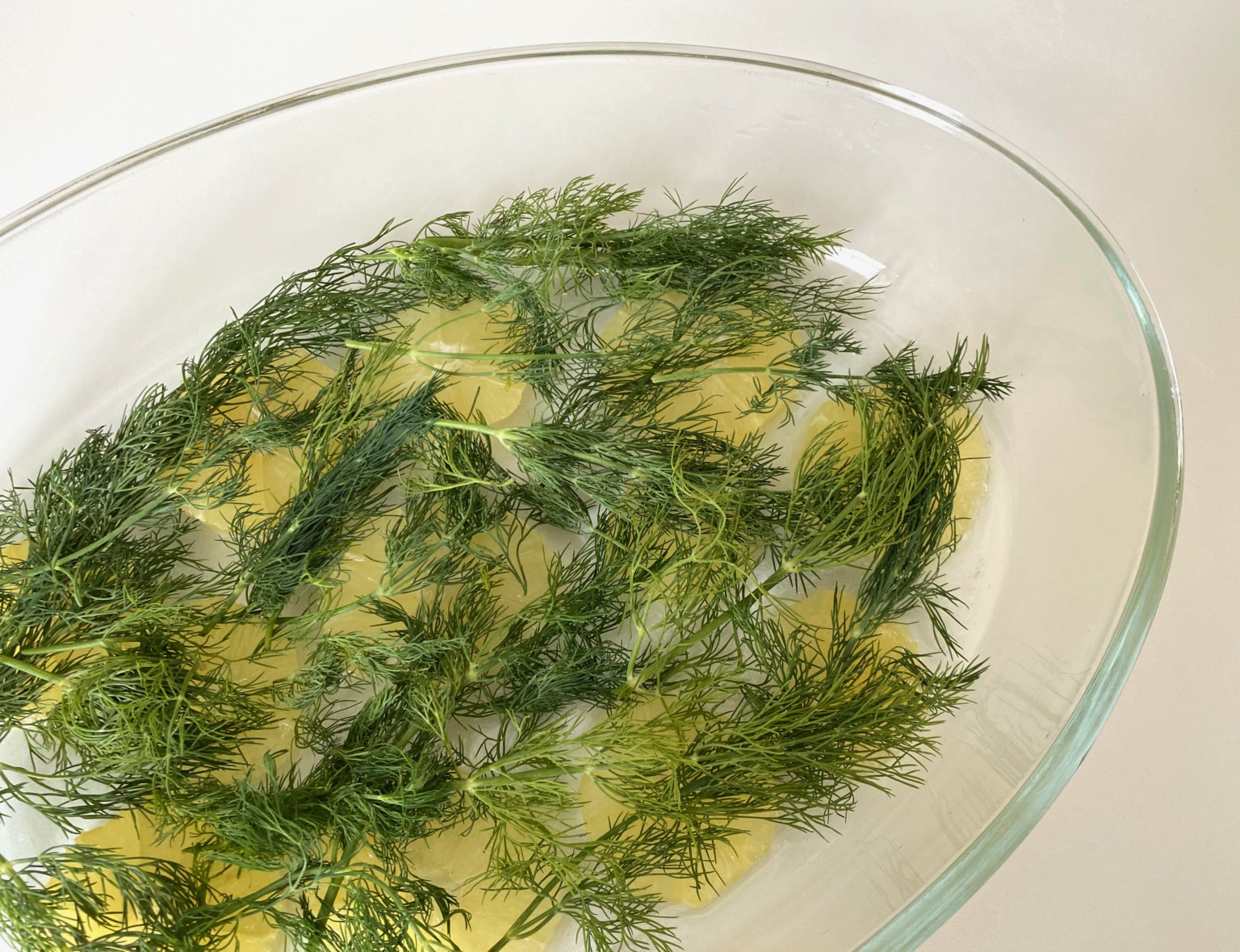 Lax eða bleikja með dilli, capers og sítrónu – PURELY SIGGA